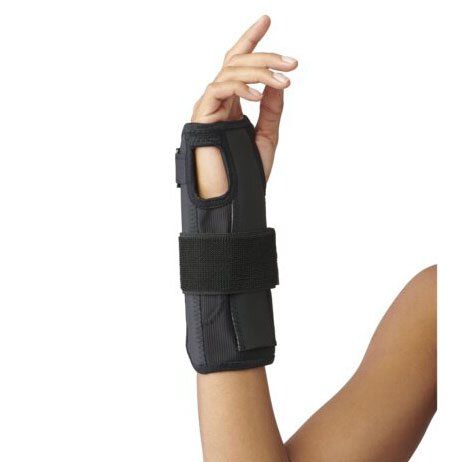 CURAD Performance Series IRONMAN Reversible Wrist Splints 4Ct