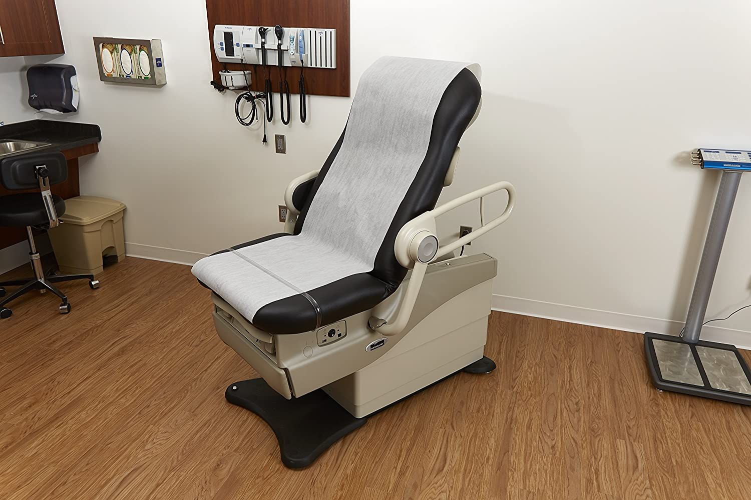 Medline Standard Smooth Exam Table Paper 18in x 225ft 12Ct